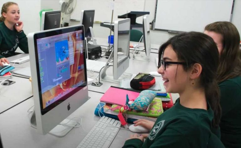 How Do Computer Games Affect the Academic Performance of Teenagers? - ILFC