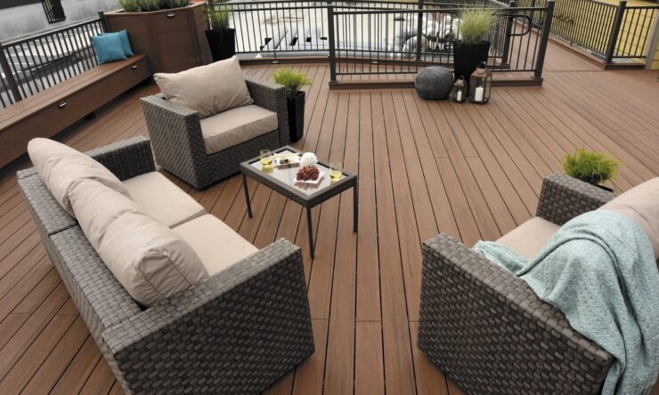 5 Best Tips and Products for a Great Looking Deck - ILFC