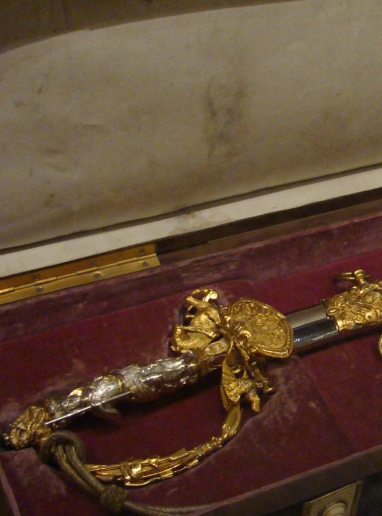 6 Most Expensive Historical Weapons In the World - ILFC