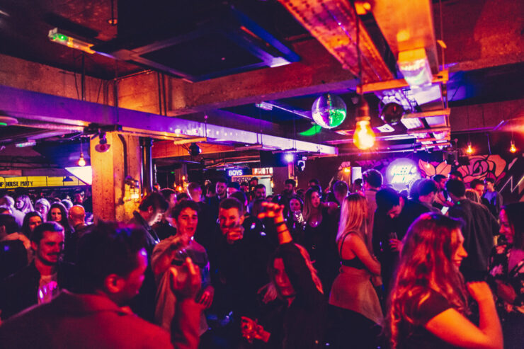 The Art of Going Solo: How to Enjoy London's Nightlife by Yourself 2024 ...